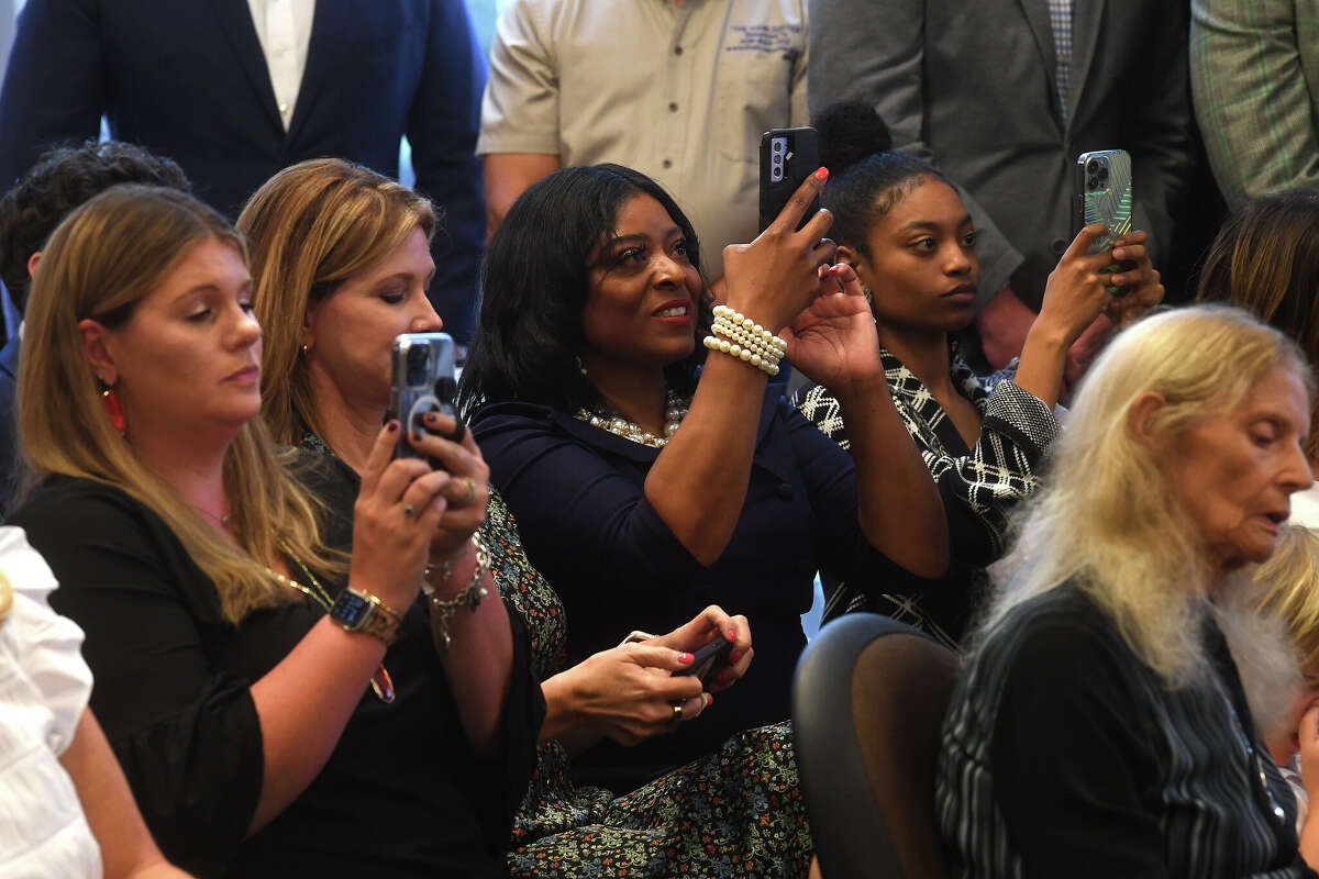 Mayor Roy West and returning council sworn in to office Tuesday