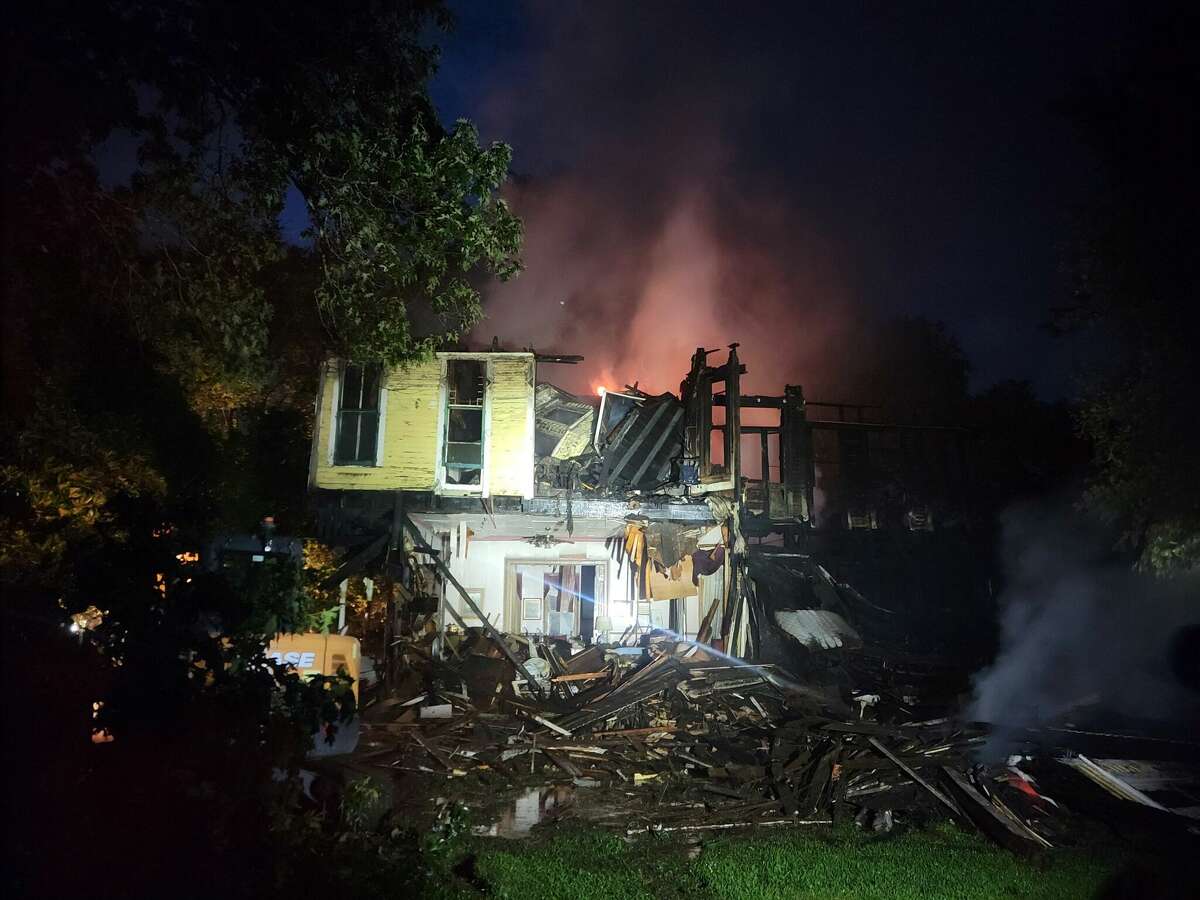 Dickinson's oldest home destroyed in large fire