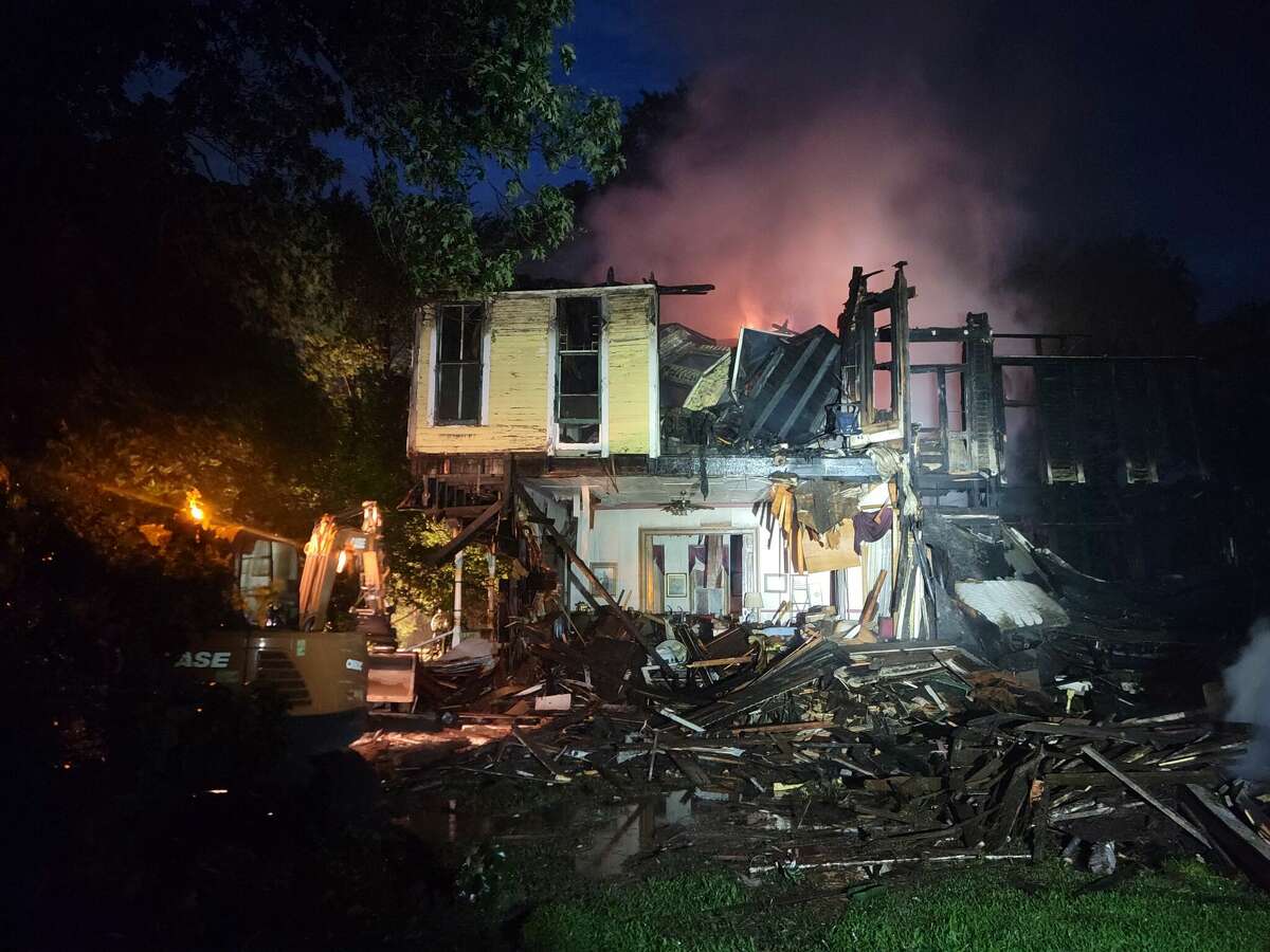 Dickinson's oldest home destroyed in large fire