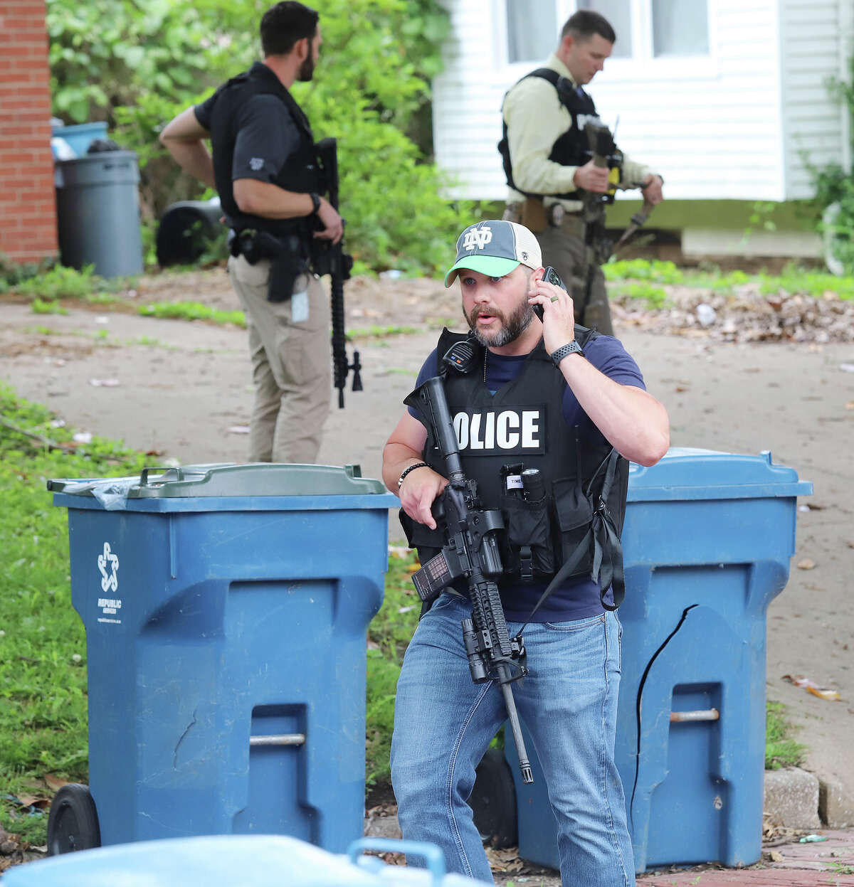 One hospitalized, one in custody after Alton shooting Tuesday