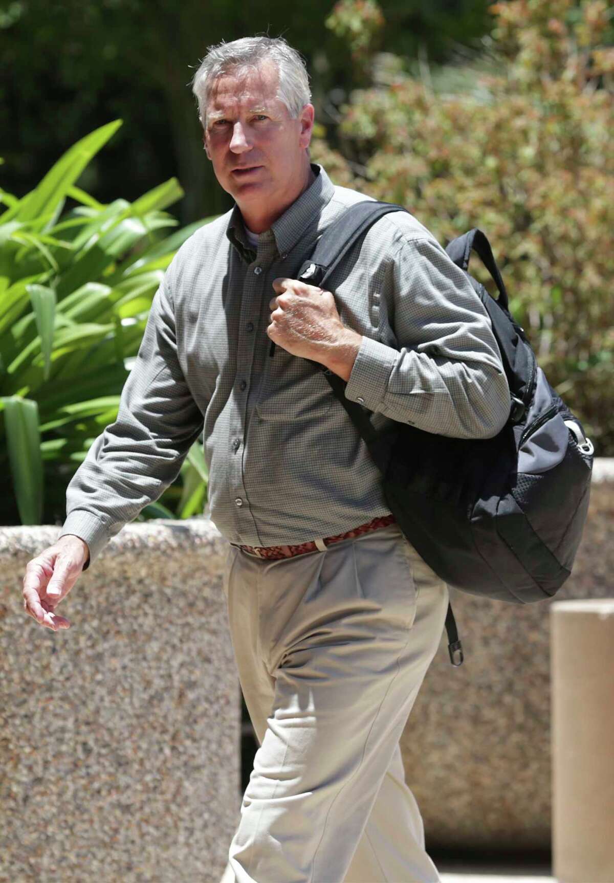 Mark Uhlenbrock, ex-United pilot, convicted of stalking