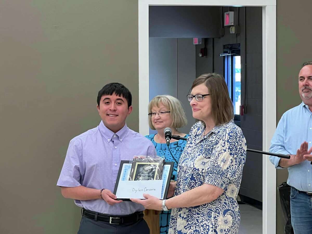 Plainview Rotary Club recognizes scholarship winners