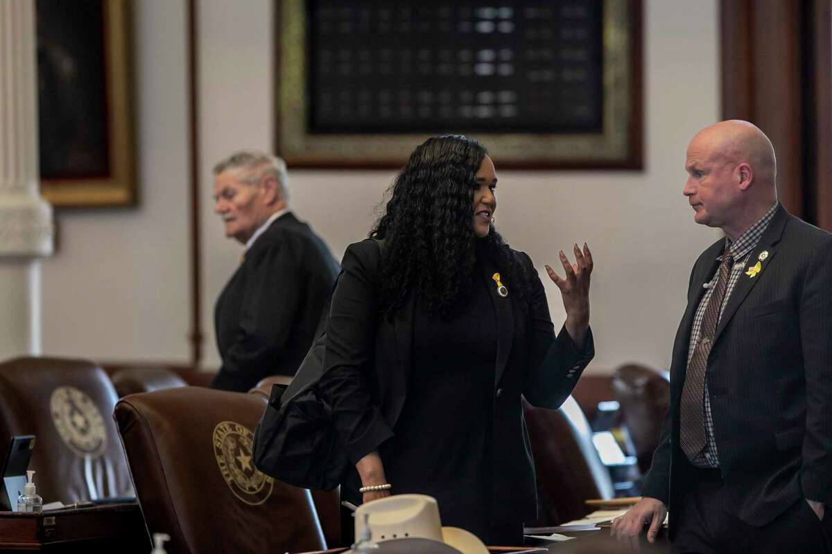 Texas Democrats upset over Houston lawmaker's votes against trans care