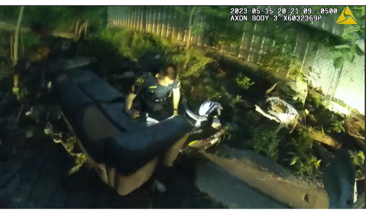 Fort Worth police rescue baby dumped from stolen vehicle