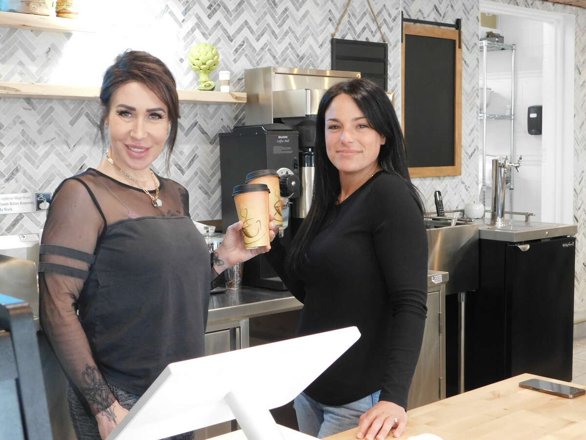 Torrington food truck owners open Cravings restaurant
