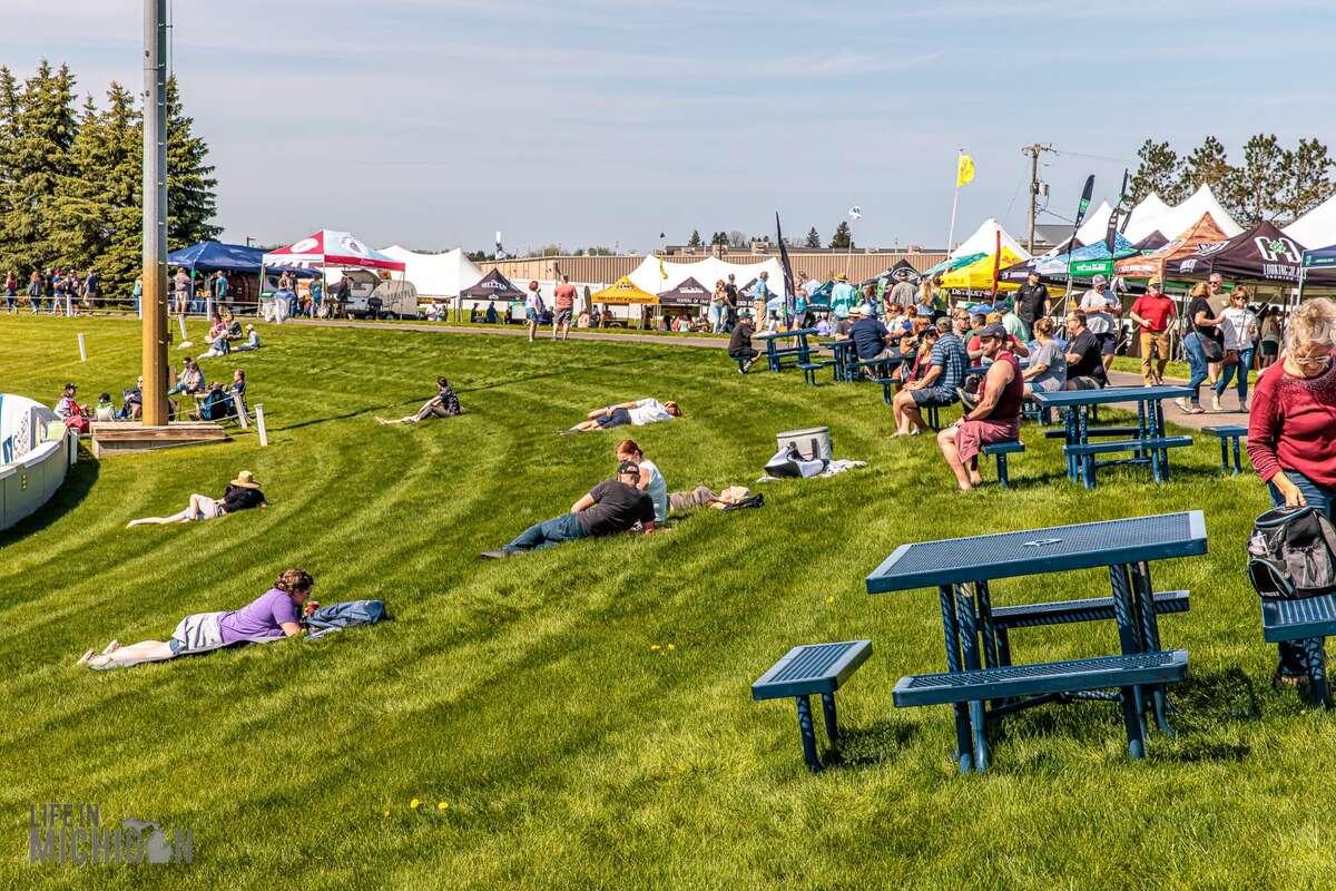 Brewers Guild Spring Beer Festival draws crowd to Traverse City