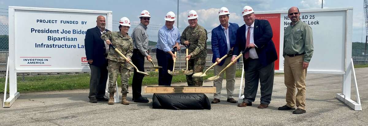 Corps breaks ground for new Winfield lock north of Alton