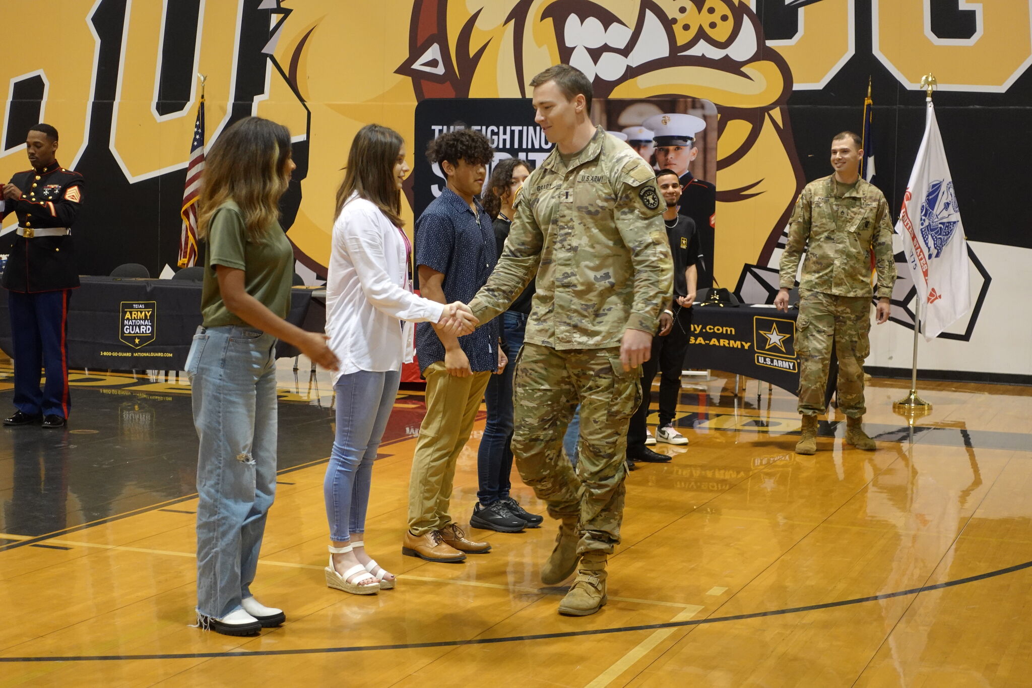 Nederland High School students take military oath of enlistment