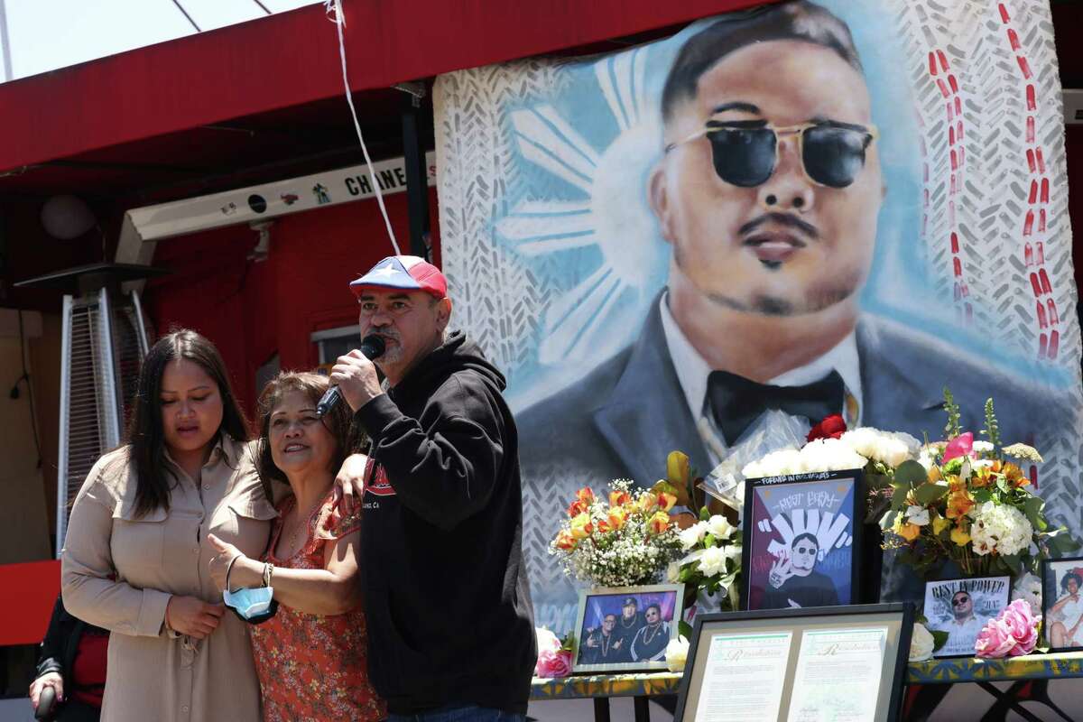 Oakland police release photos tied to fatal shooting of restaurateur