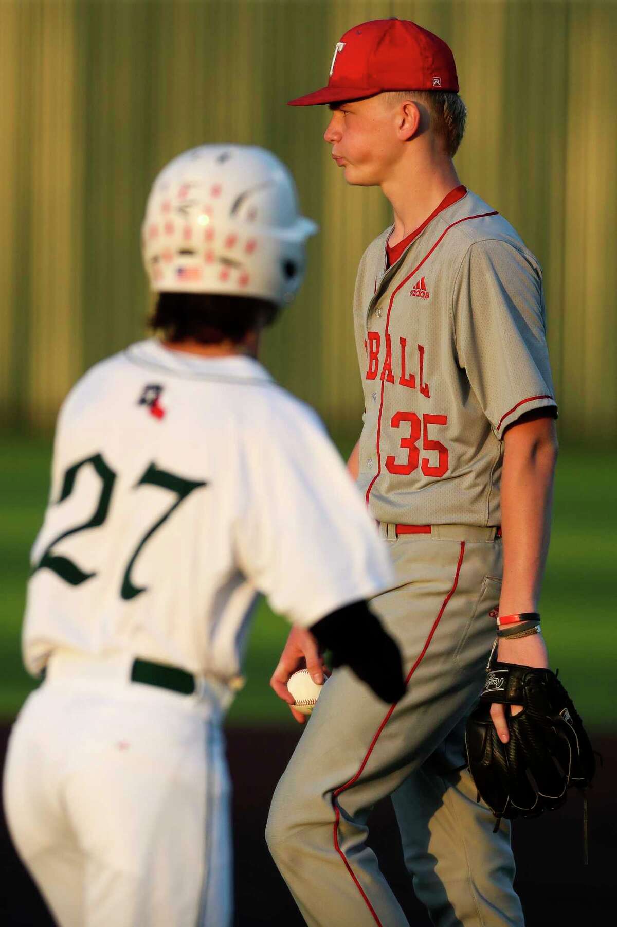 The Woodlands, Magnolia West, Lake Creek take 1-0 leads in third round