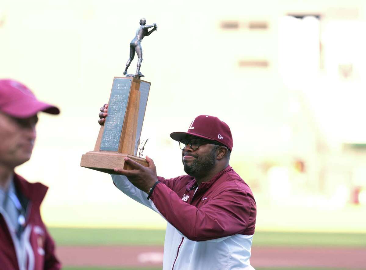 Lowell tops Washington 11-3 for SFS title; Isabella Fong makes history