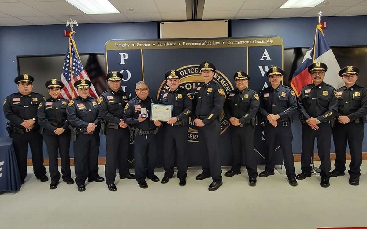 Laredo police give out 2023 awards including Officer of the Year