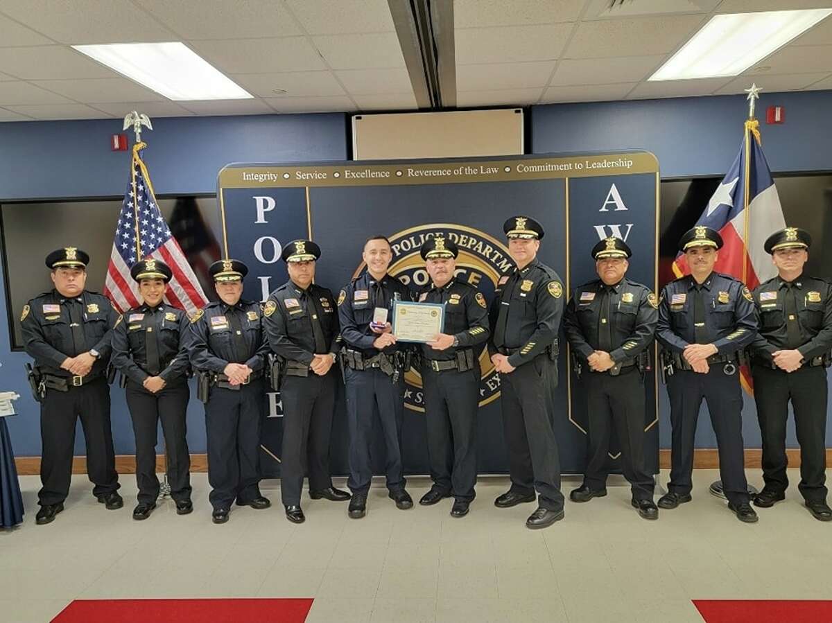 Laredo police give out 2023 awards including Officer of the Year
