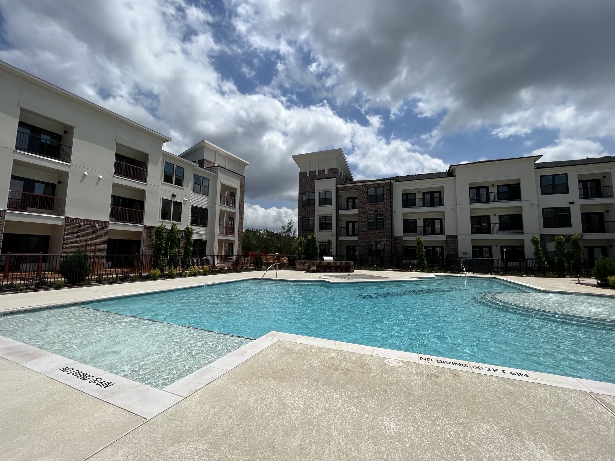 Montgomery’s Woodforest apartments tout pickleball courts, beer garden