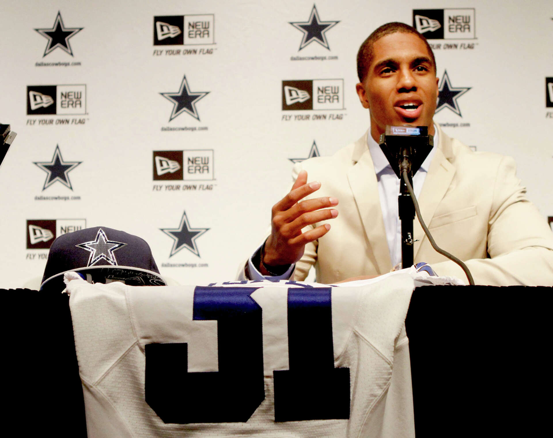 UConn's Byron Jones retired from NFL, drew attention to injuries