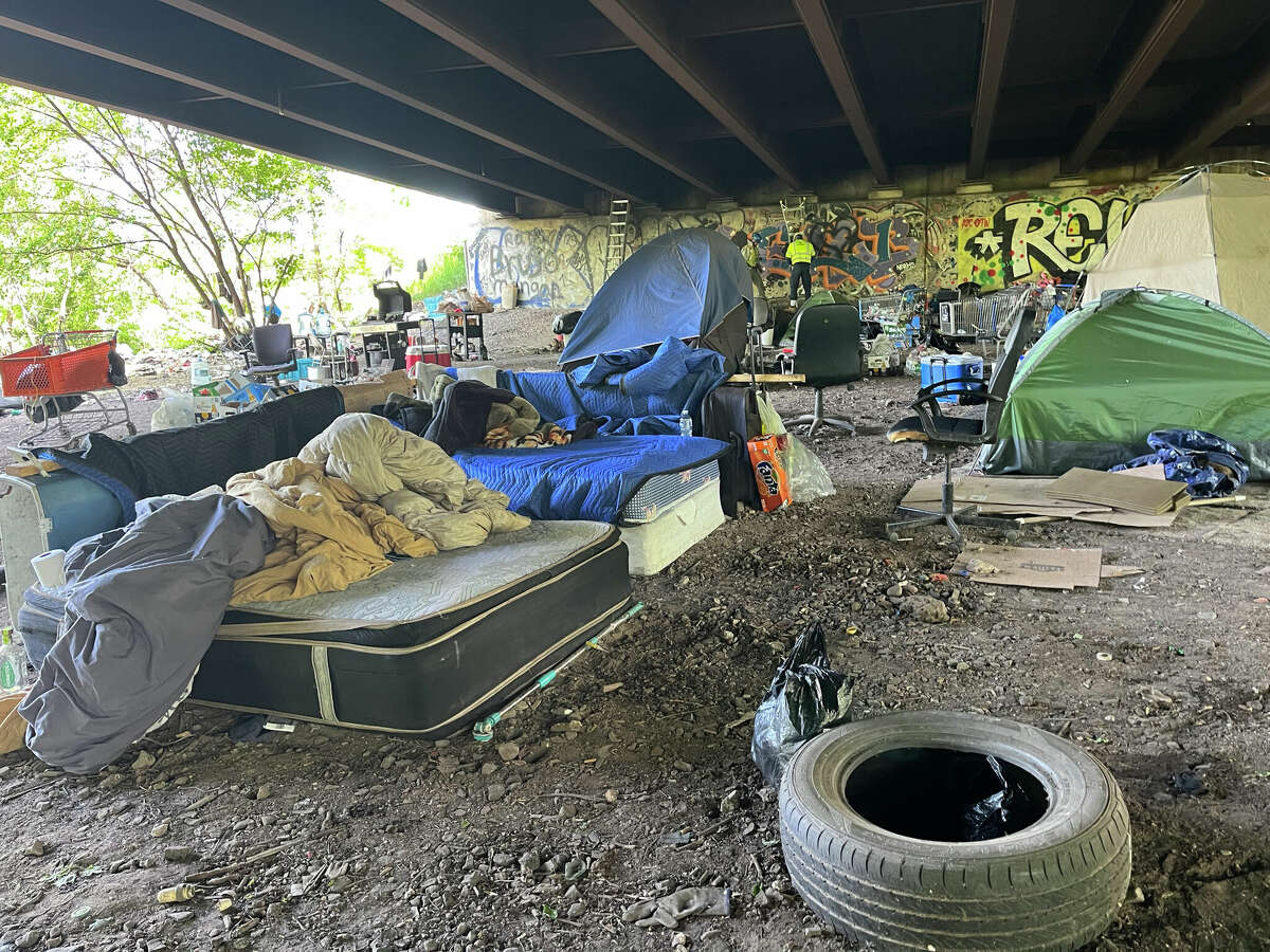 As New Haven homeless encampments are cleared, residents in limbo