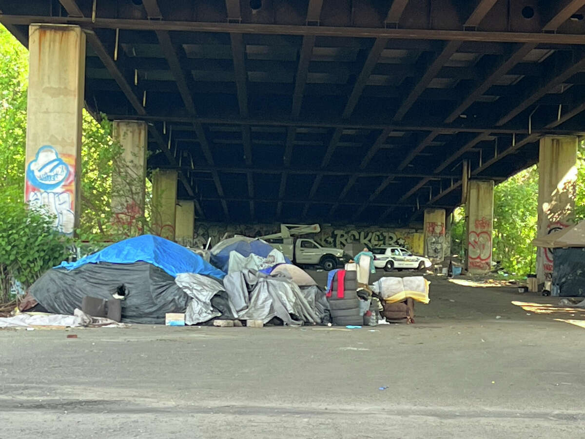 As New Haven homeless encampments are cleared, residents in limbo