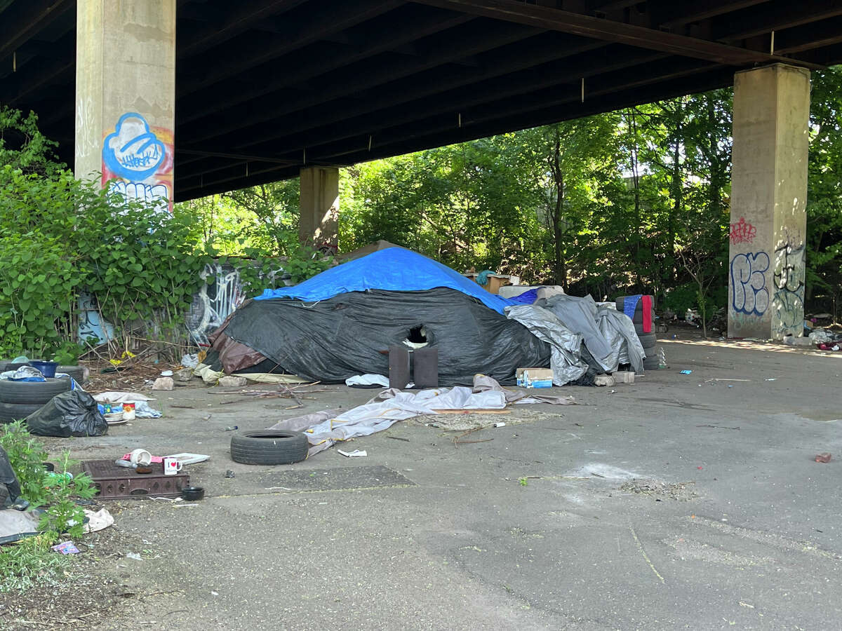 As New Haven homeless encampments are cleared, residents in limbo