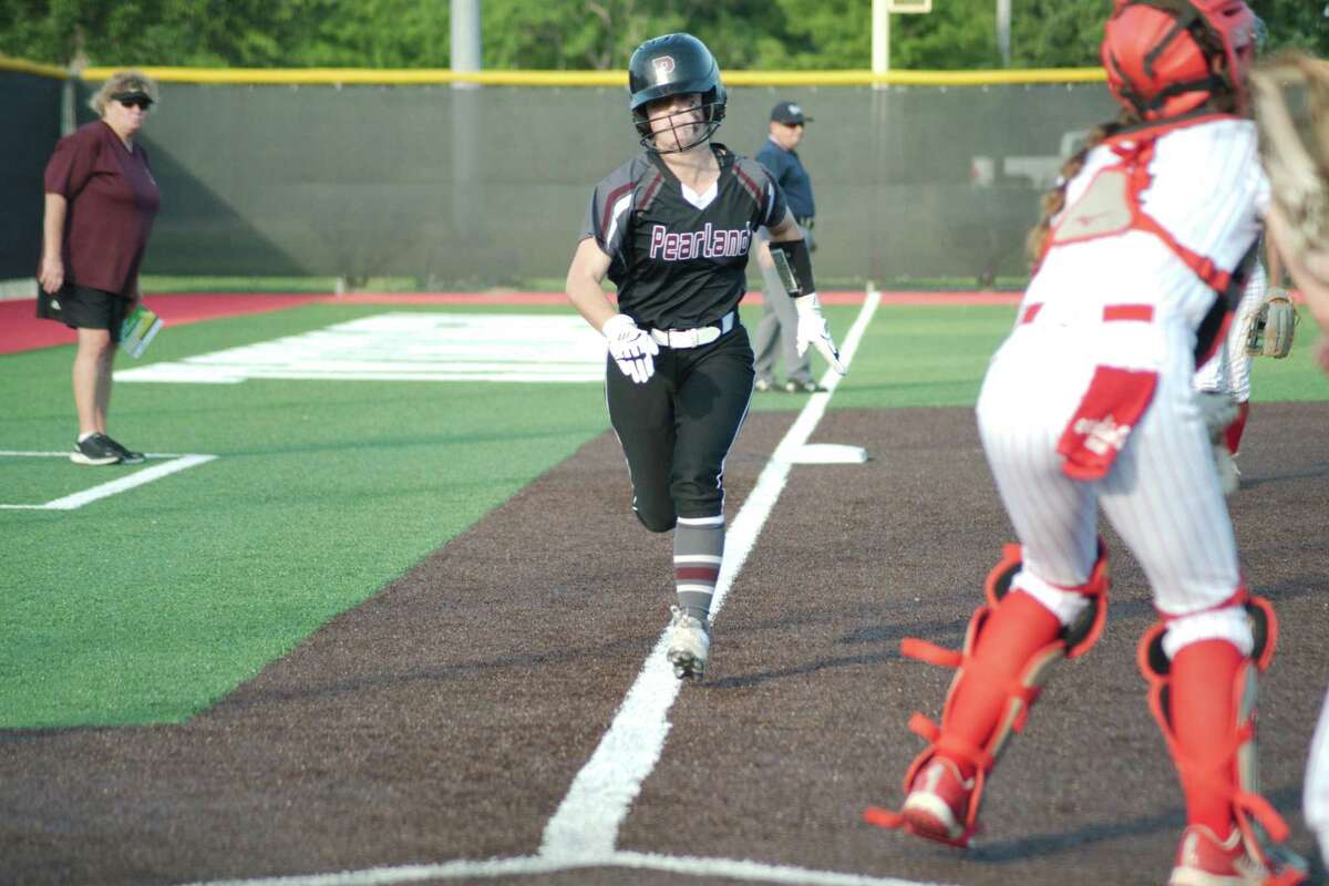 Softball playoffs: Pearland Oilers sweep Bellaire Cardinals