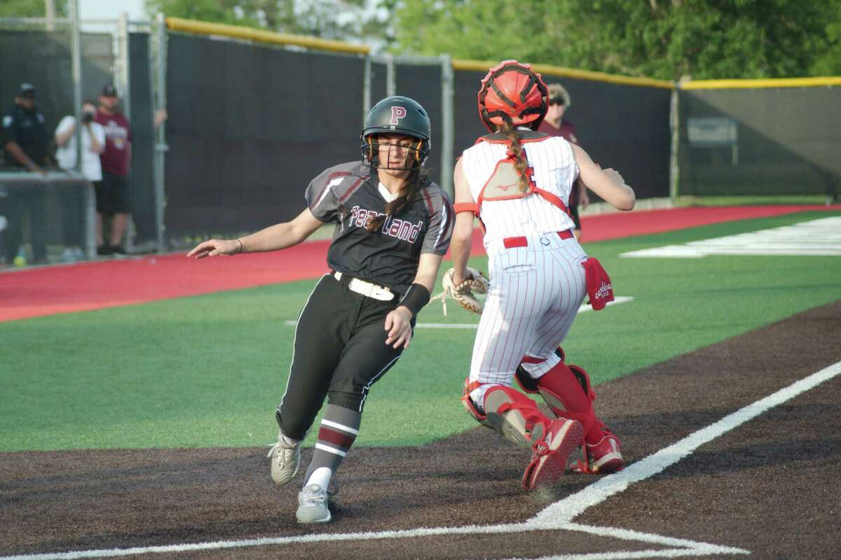 Softball playoffs: Pearland Oilers sweep Bellaire Cardinals