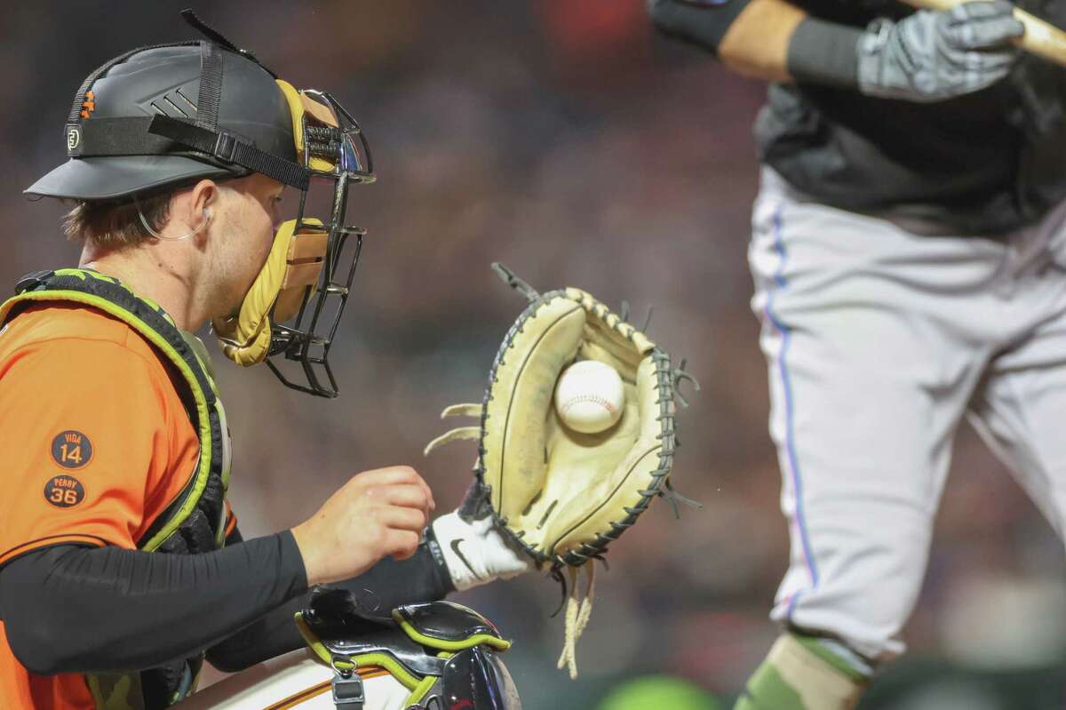 Mitch Haniger, Casey Schmitt lead Giants past Marlins