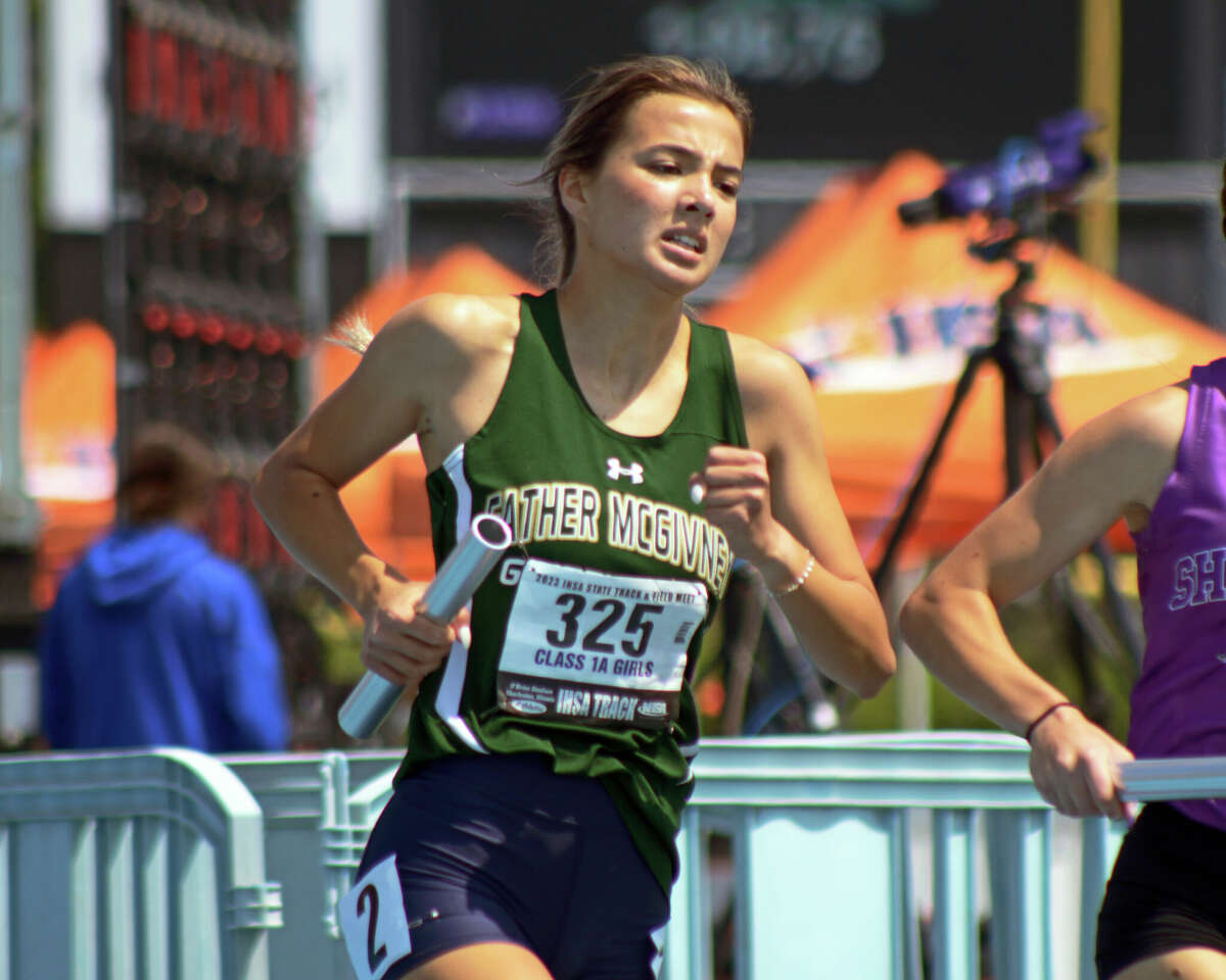 Elena Rybak defends 1,600 state title; Father McGivney medals five