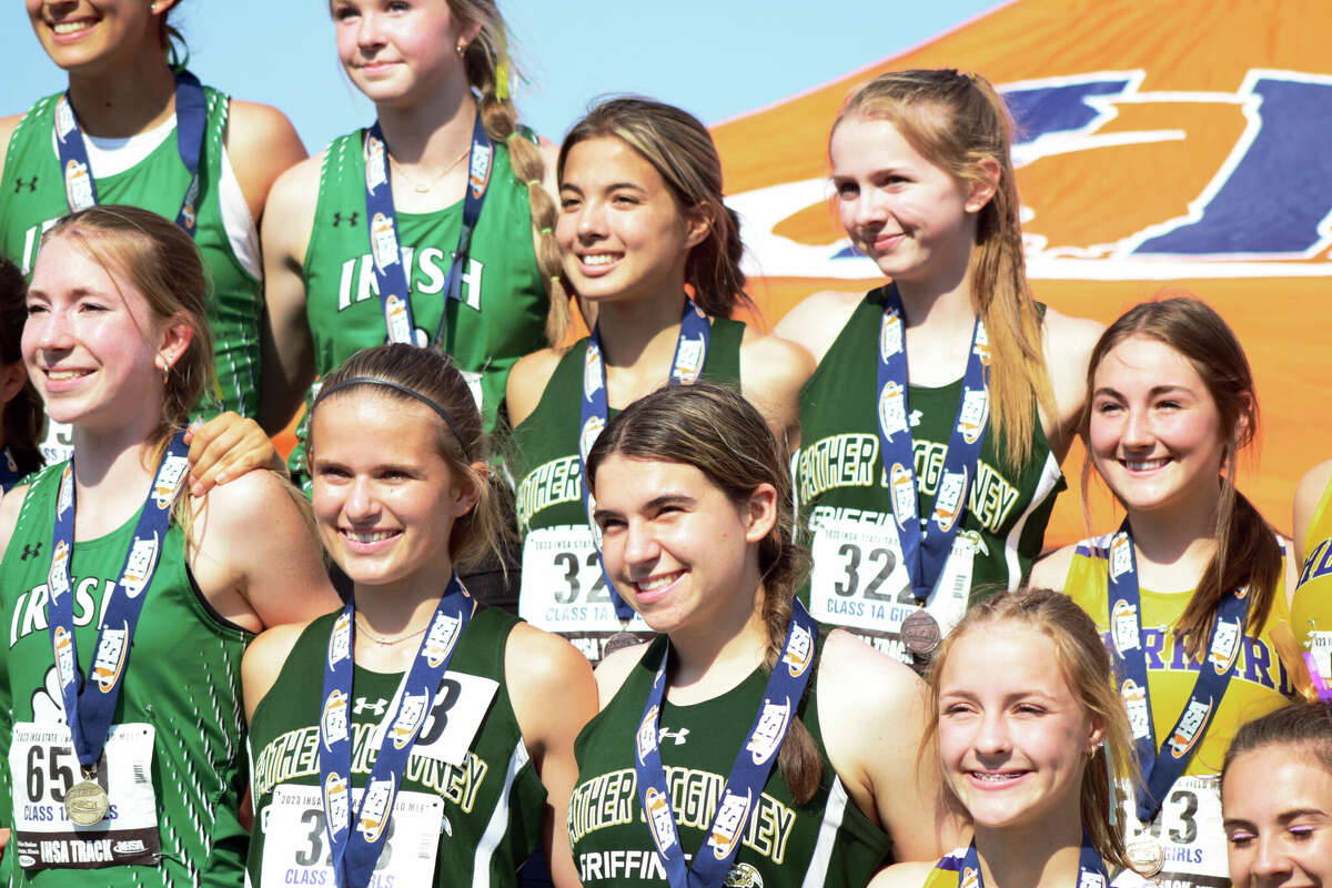 Elena Rybak defends 1,600 state title; Father McGivney medals five