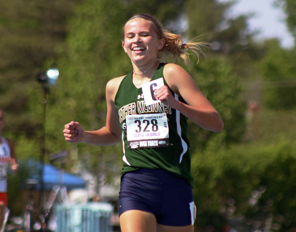 Elena Rybak defends 1,600 state title; Father McGivney medals five