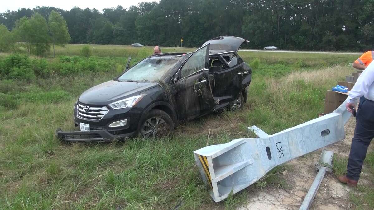 Cleveland teen ejected from car, killed during police chase