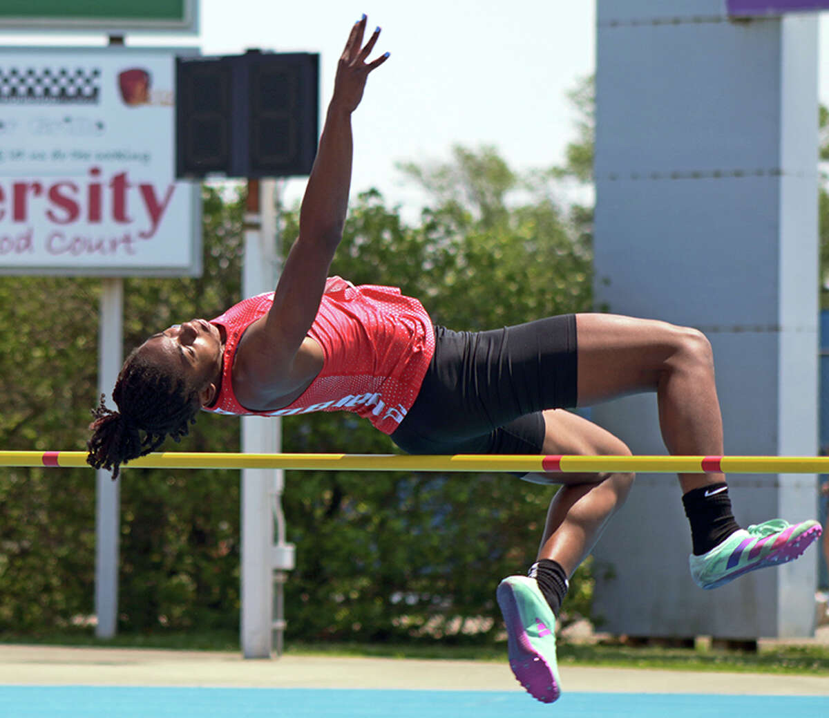 Alton freshmen Raglin, Lacey bring home medals from state