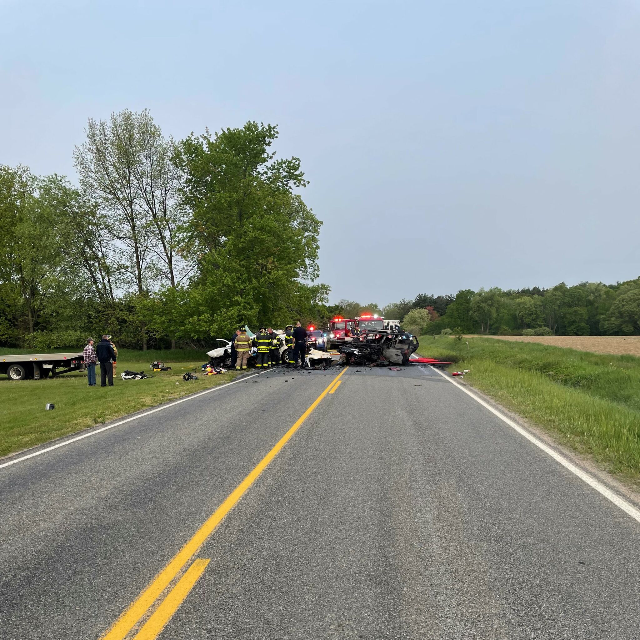 Nurse 'heroically' rescues family from burning car crash West Michigan