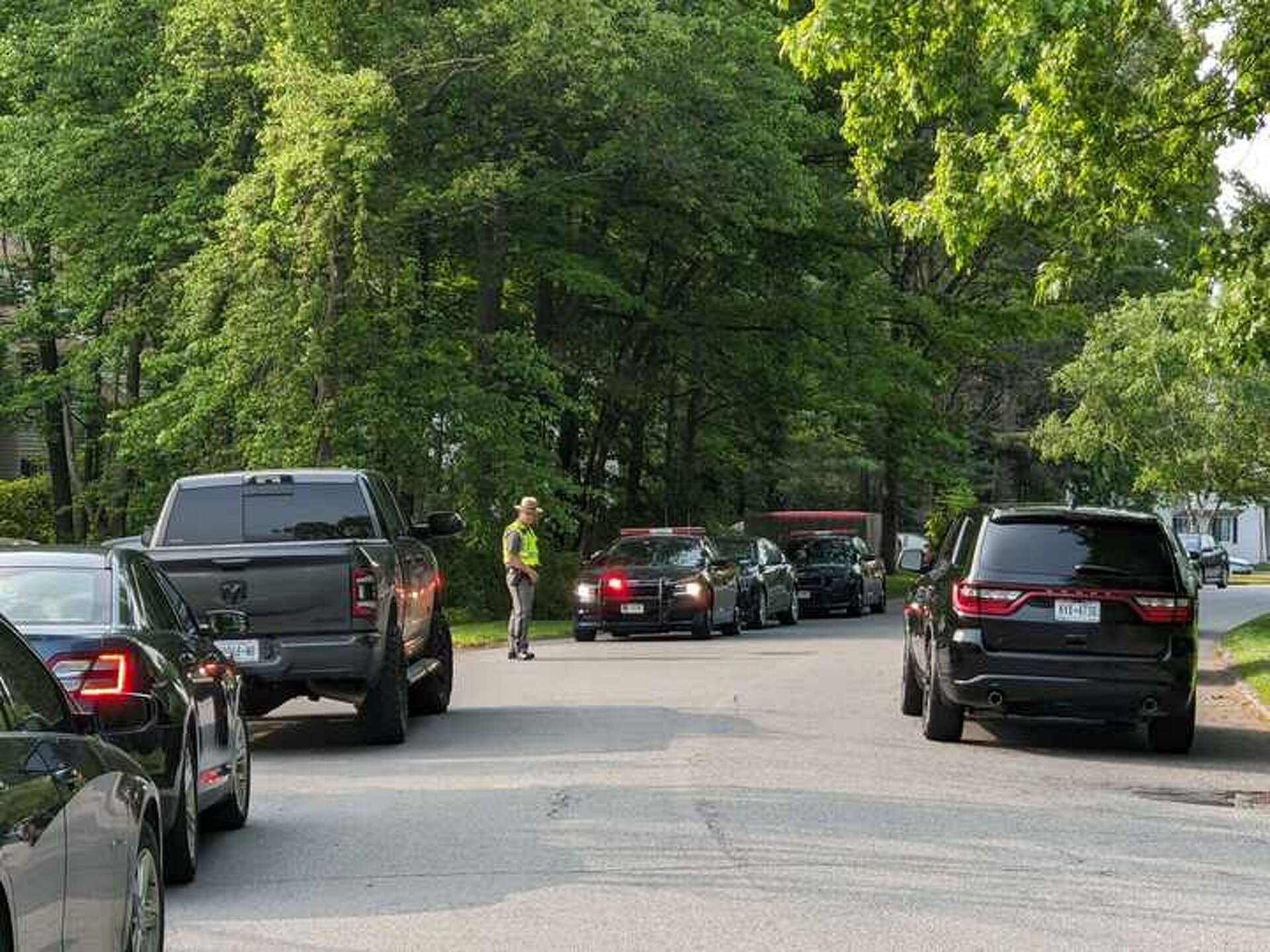 Gunman dead, deputies recovering after Clifton Park shooting