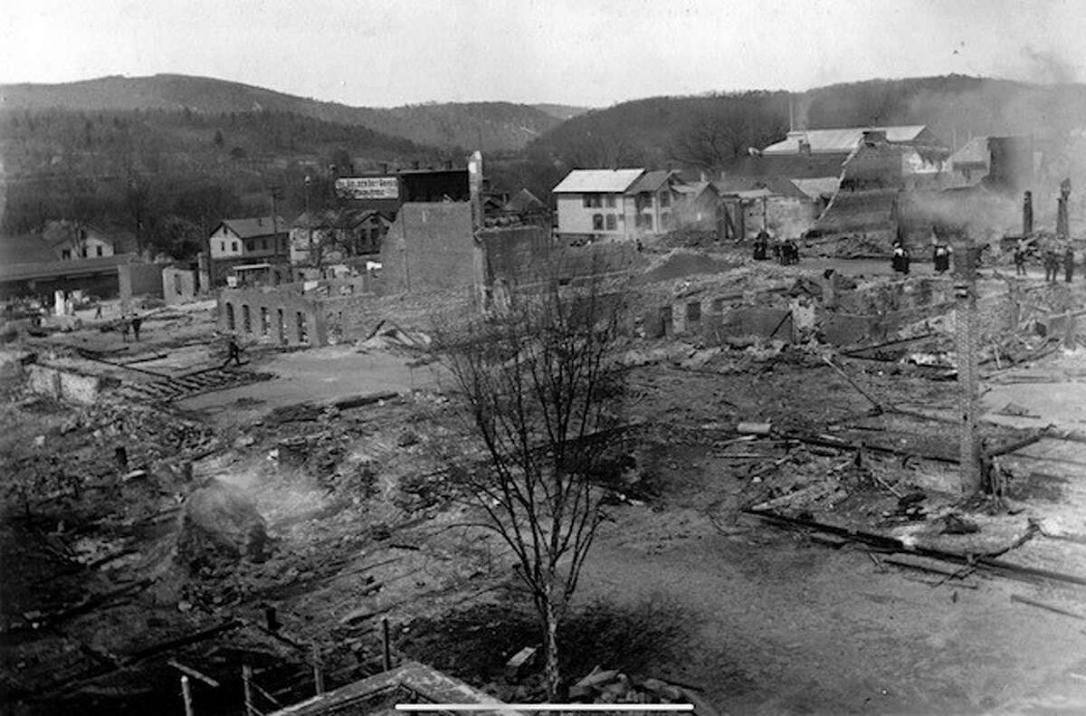 New Milford's fire walk highlights impact of Great Fire of 1902