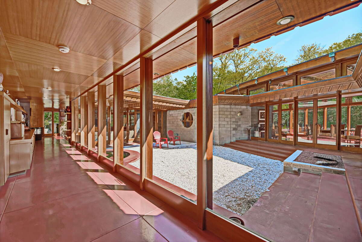 Frank Lloyd Wright home in New Canaan listed for $8 million