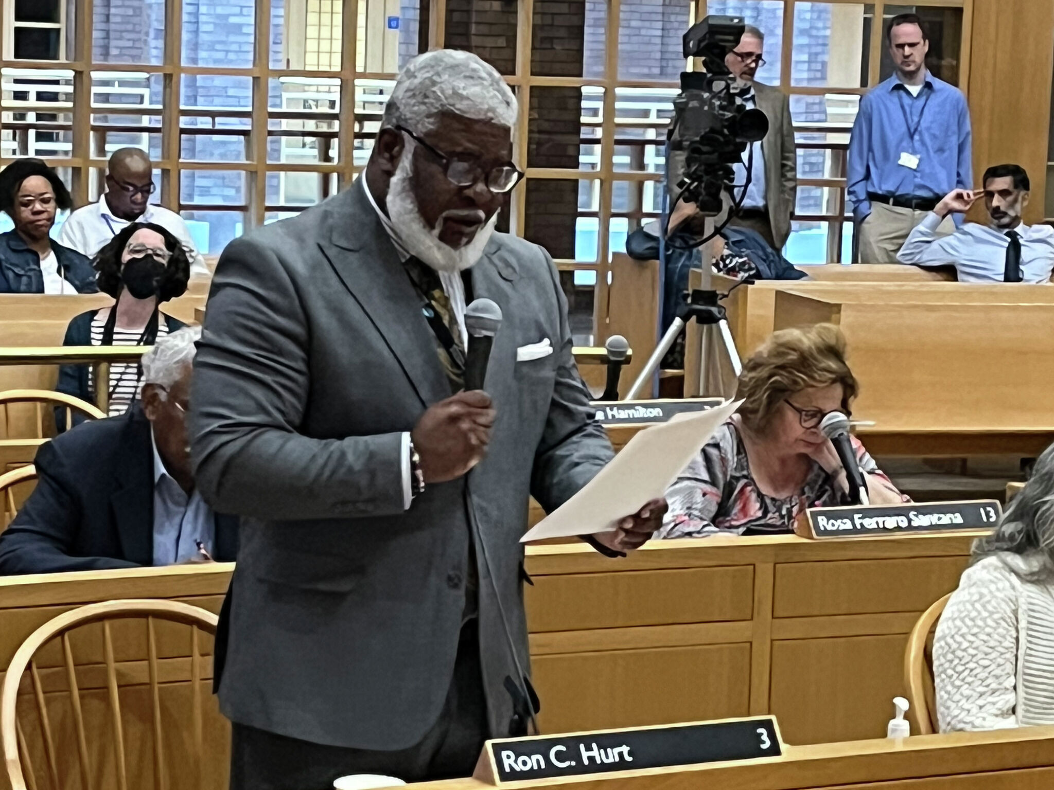 New Haven Alder Ron Hurt resigns after firing, patient affair surface