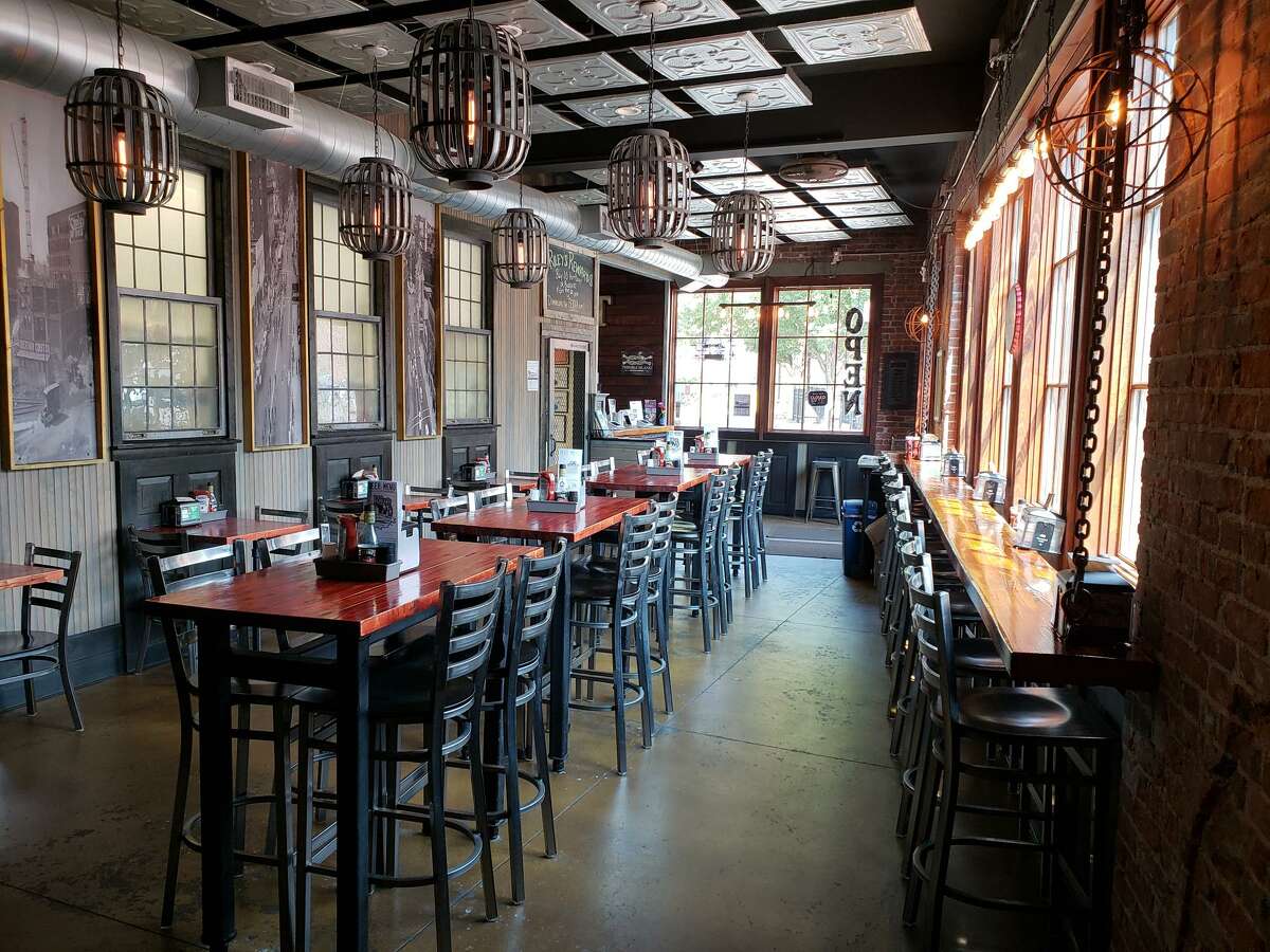 Lunch spot Riley's in New Britain competes with 'hot dog history'