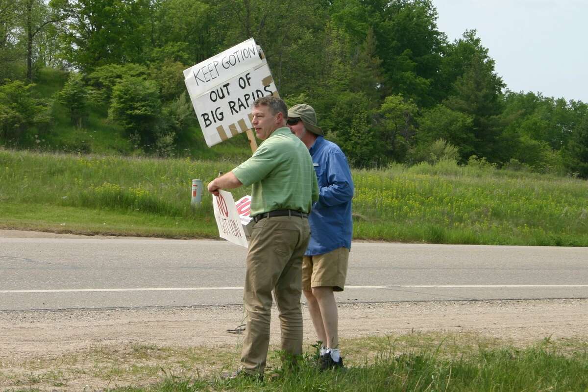 Gotion battery factory protestors gather in Big Rapids West Michigan