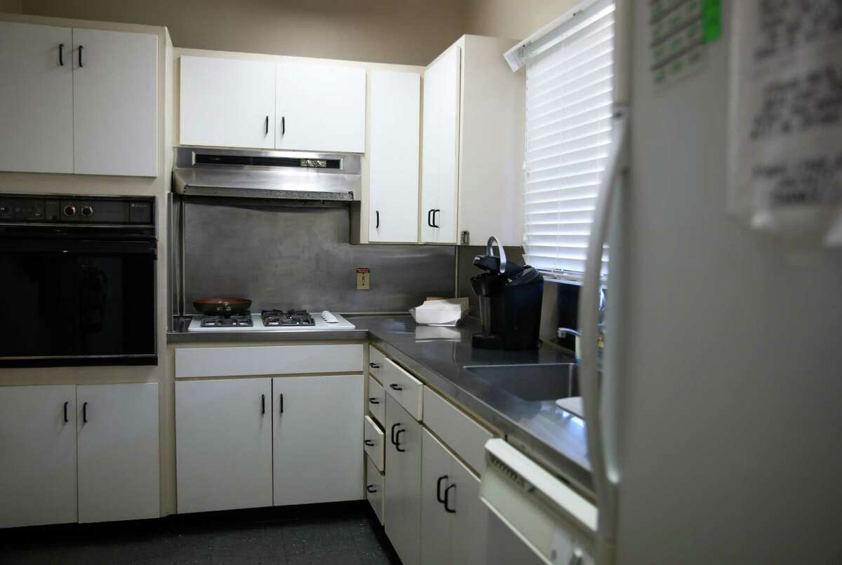 Bay Area police officers sleep in barracks to avoid commutes