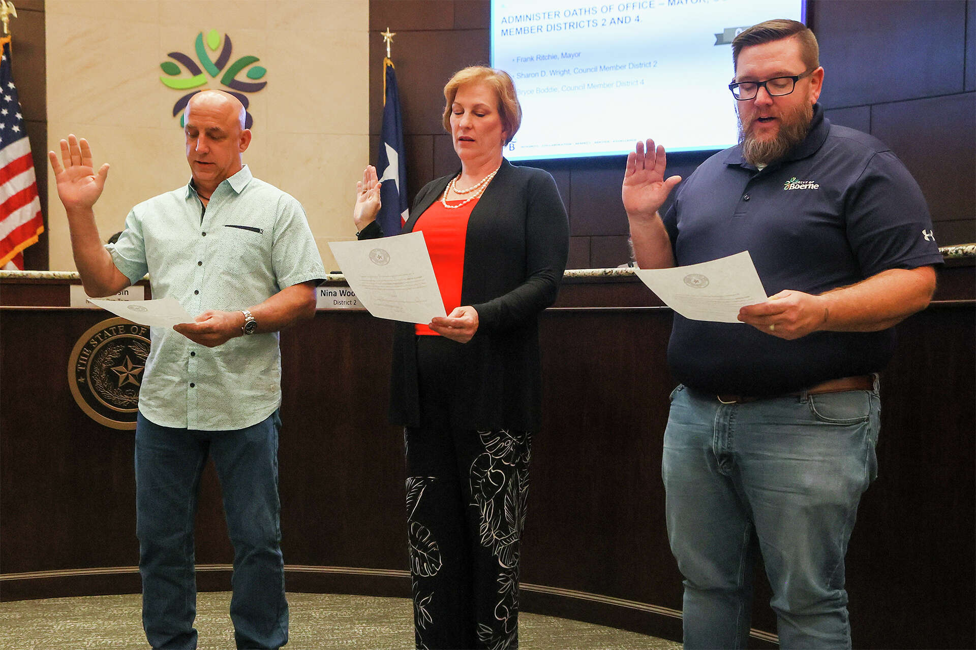 Political newbie Frank Ritchie sworn in as Boerne's mayor