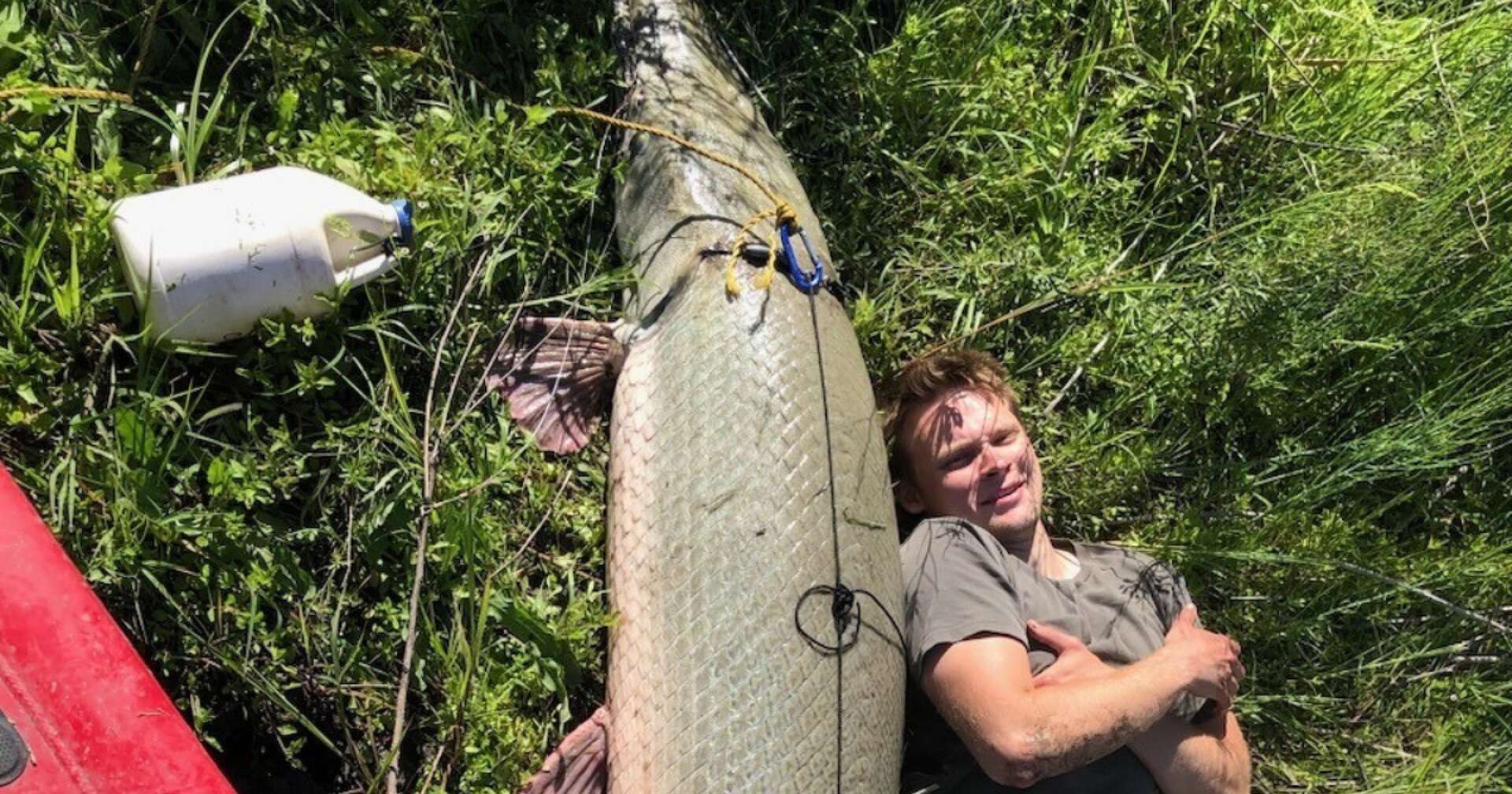 Texas angler sets new record with 207-pound alligator gar