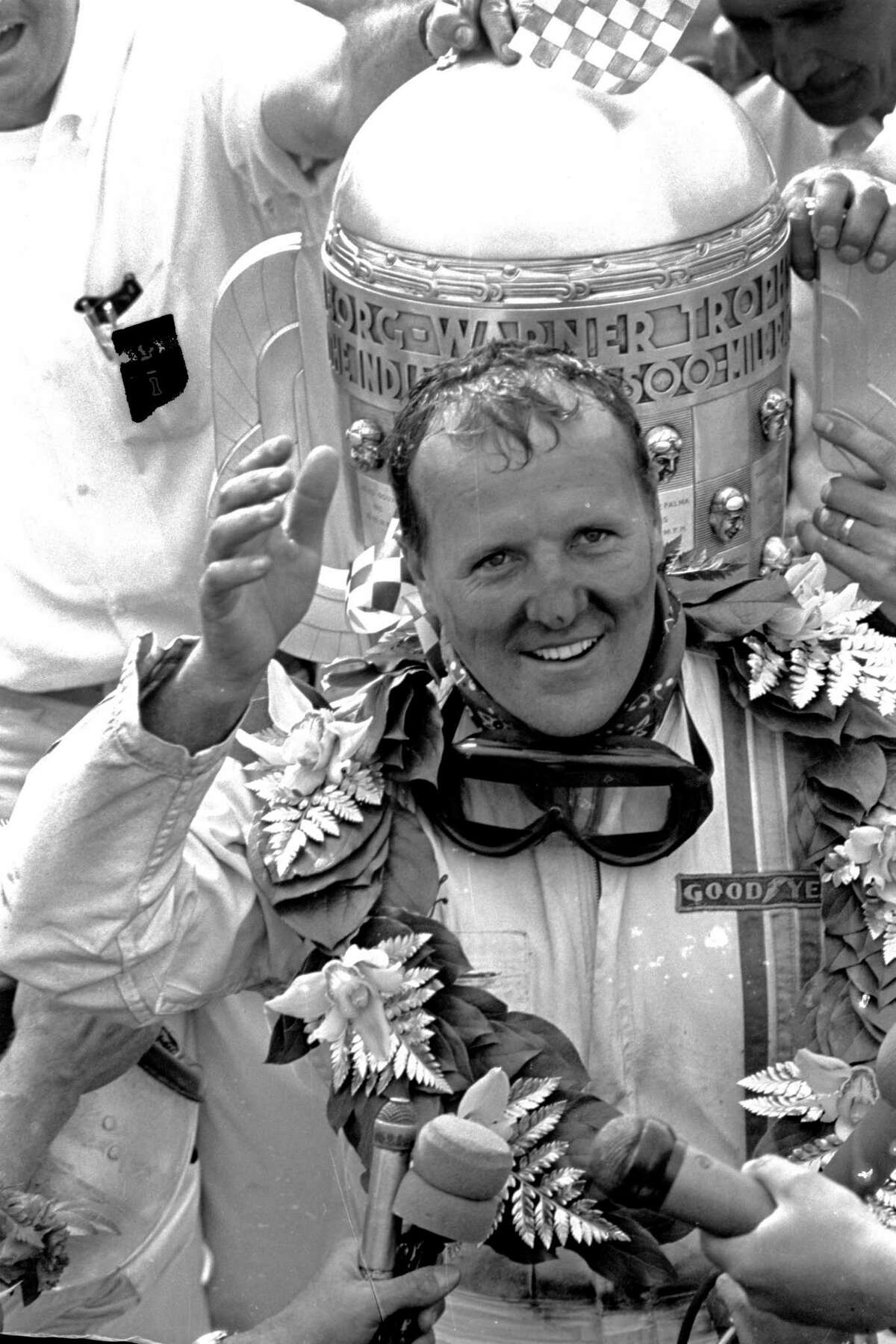 Legend A.J. Foyt, grief fresh from wife's death, returns to Indy 500
