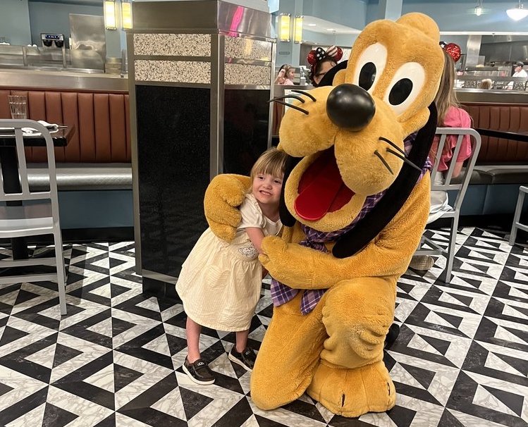 is pluto at chef mickey's