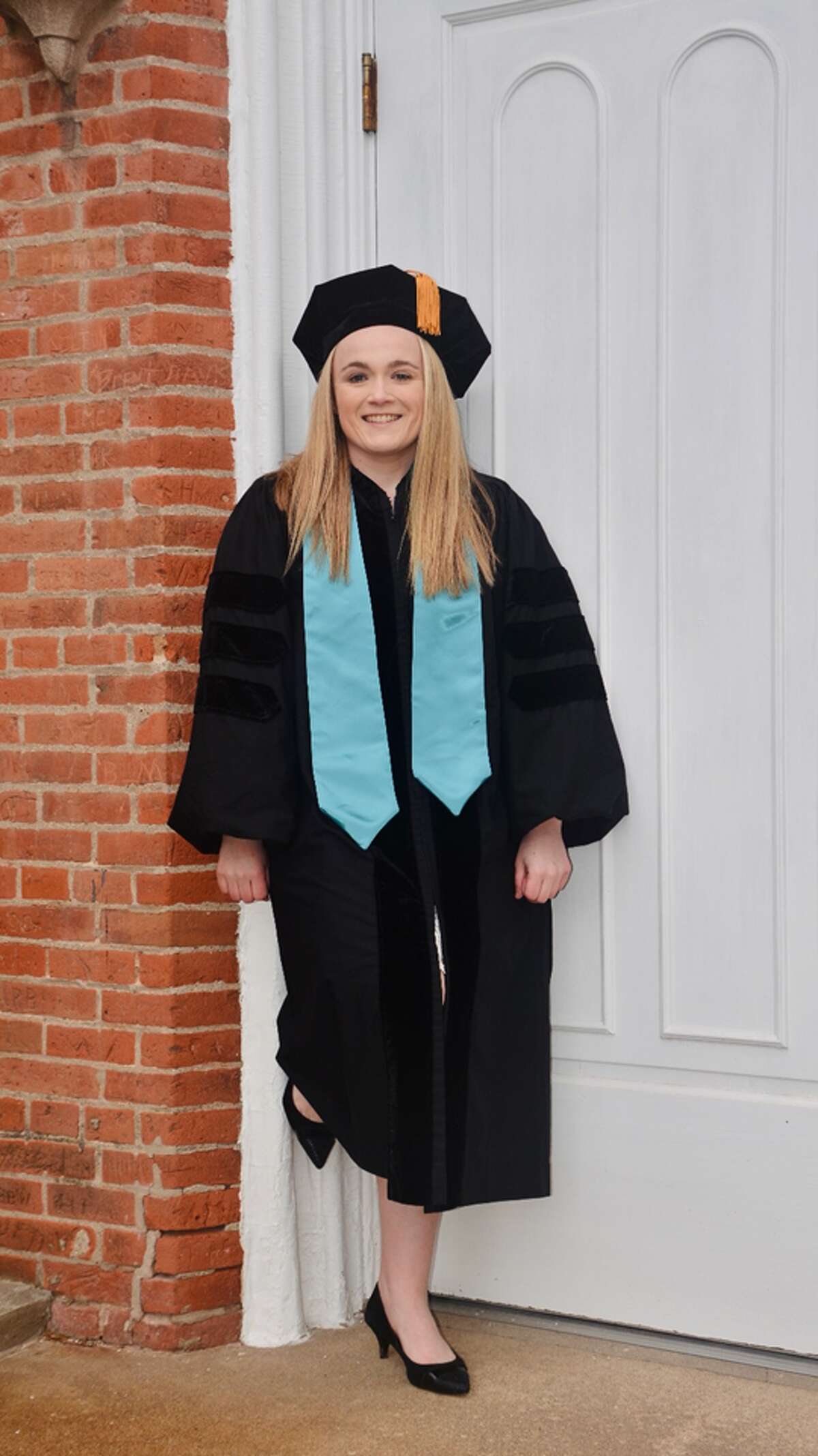 Arenzville woman graduates with dual degrees, begins residency