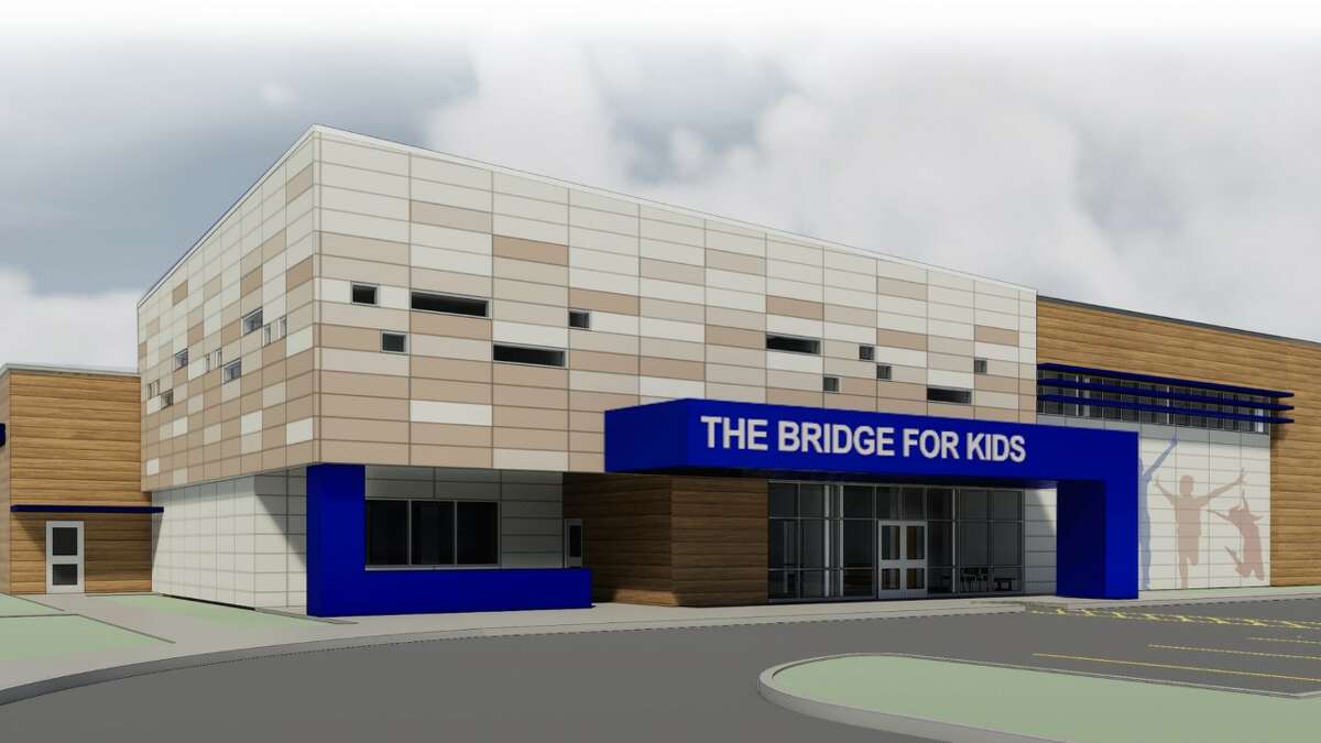 Pasadena domestic violence group postpones youth center's opening