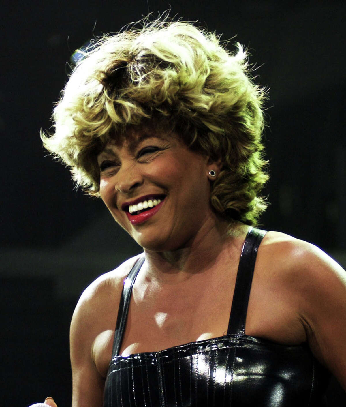 Looking Back: Tina Turner plays Albany's Pepsi Arena in 2000