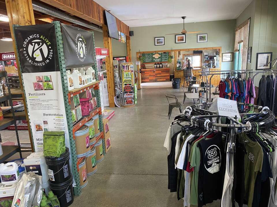 'Mind blowing': A hardware store is selling the best waffles in NorCal