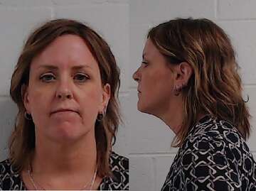 Edwardsville HS assistant principal accused of sex with 17-year-old