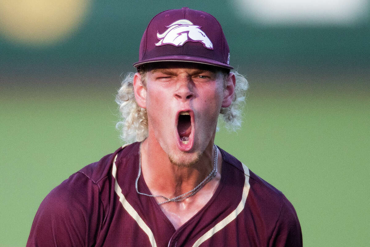 Magnolia West logs another shutout, takes Game 1 over Barbers Hill