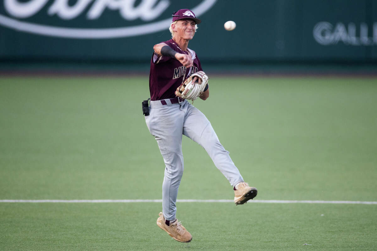 Magnolia West logs another shutout, takes Game 1 over Barbers Hill