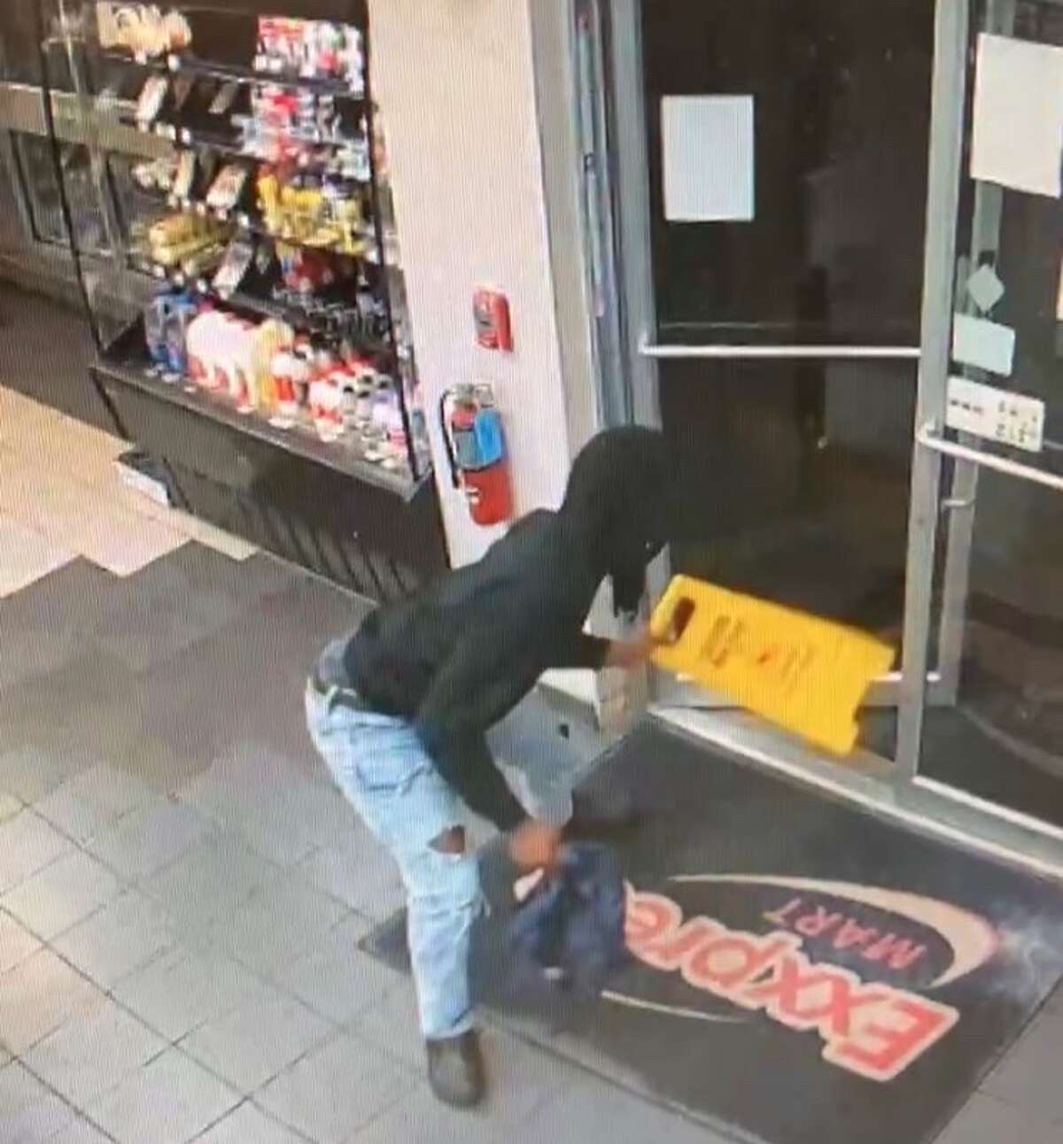 Nederland Police Department respond to Game X Change armed robbery